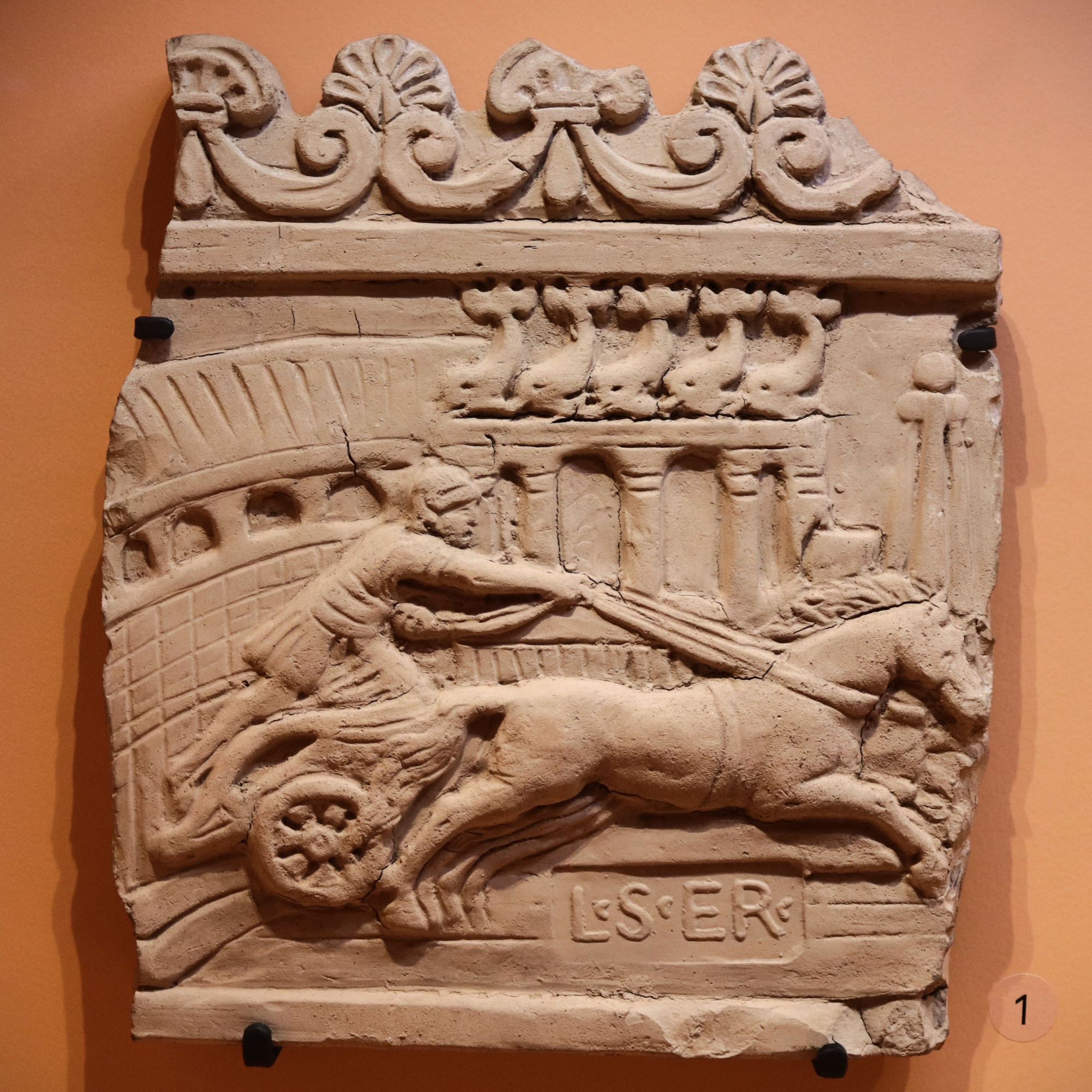 October equus - Nunc est bibendum